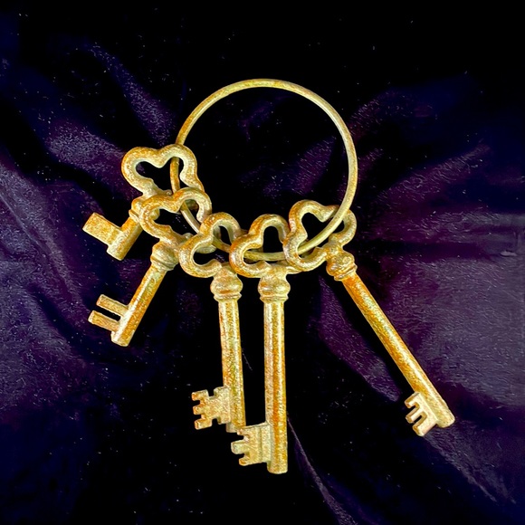 Accents | 5 Elegant Beautiful Keys For Paperweight Maybe | Poshmark